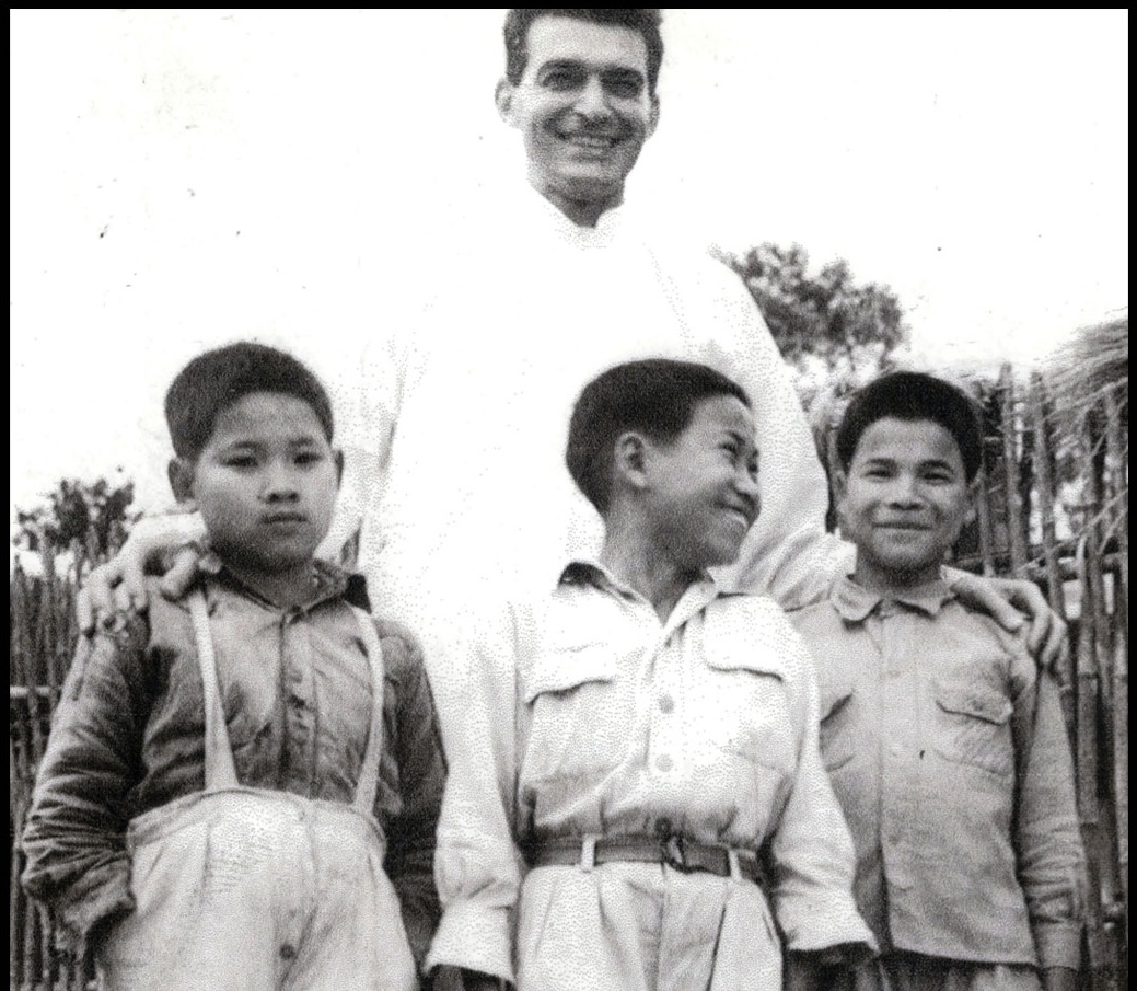 Servant of God Vincent Capodanno: A Life of Service, Self-Denial, and ...