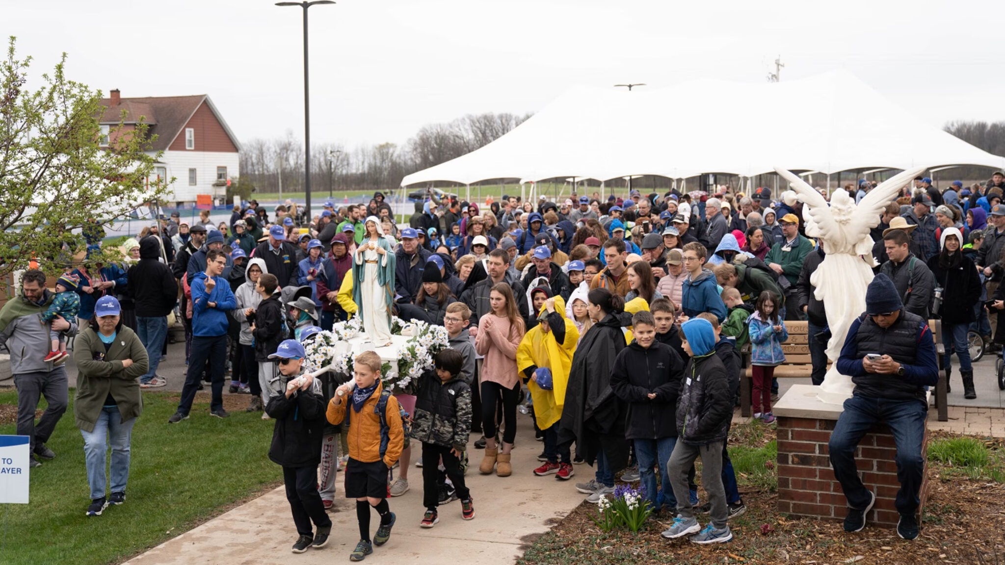 Walk to Mary Annual Pilgrimage in Wisconsin on May 2 Has Close to ...